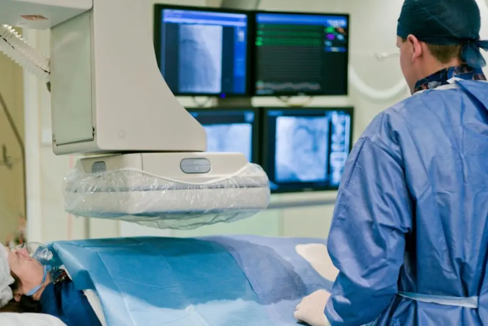 Becoming a Travel Cath Lab Tech: Qualifications, Salary, & FAQ